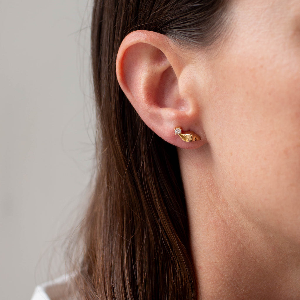 Pearly Shell Studs – Boh Runga